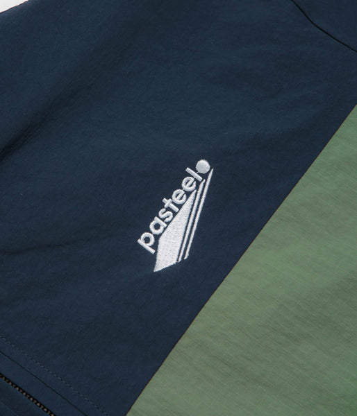 Pasteelo Hooded Windbreaker Jacket - Navy / Olive / Gold | Flatspot