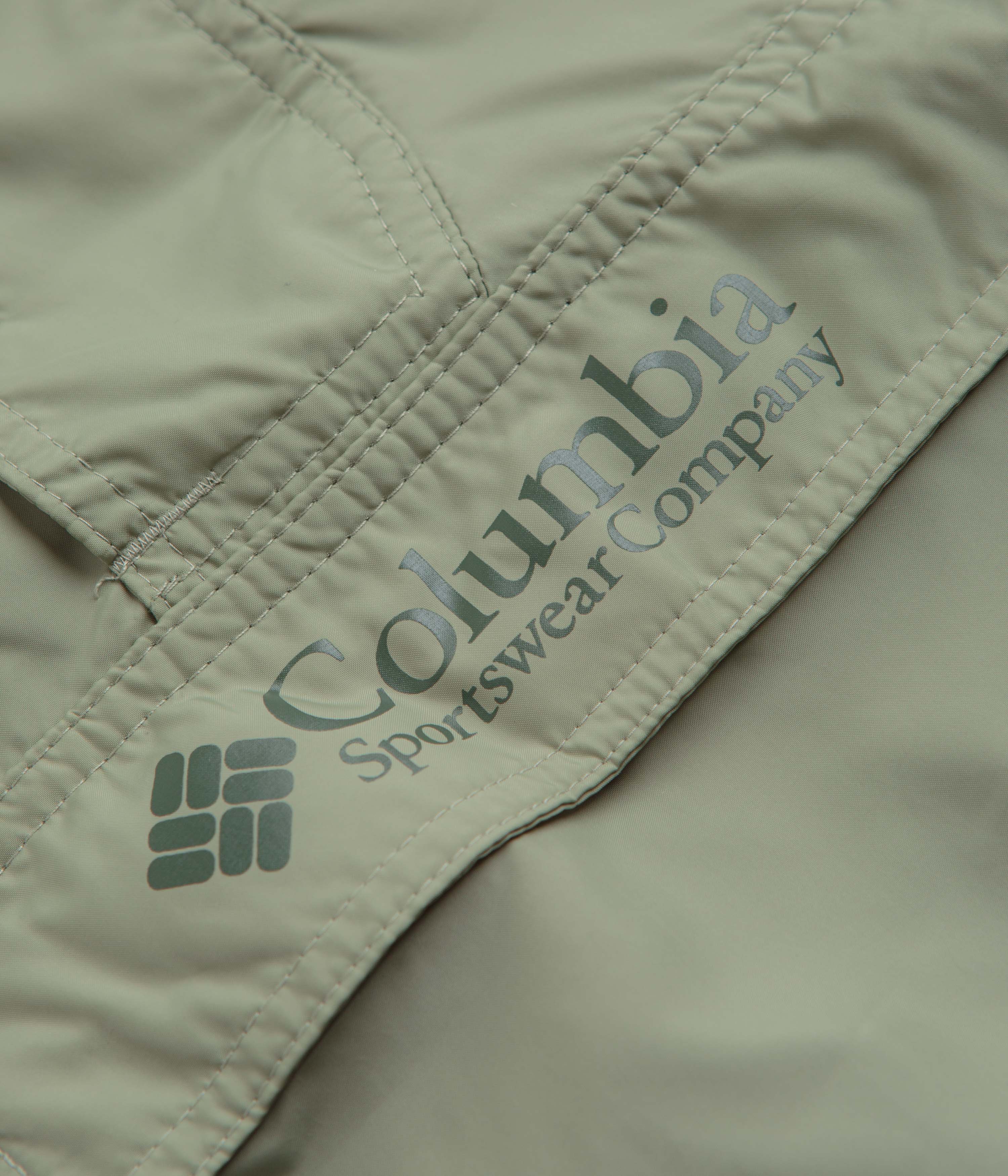 Columbia Challenger II Windbreaker Jacket - Safari / Greenscape | flatspot