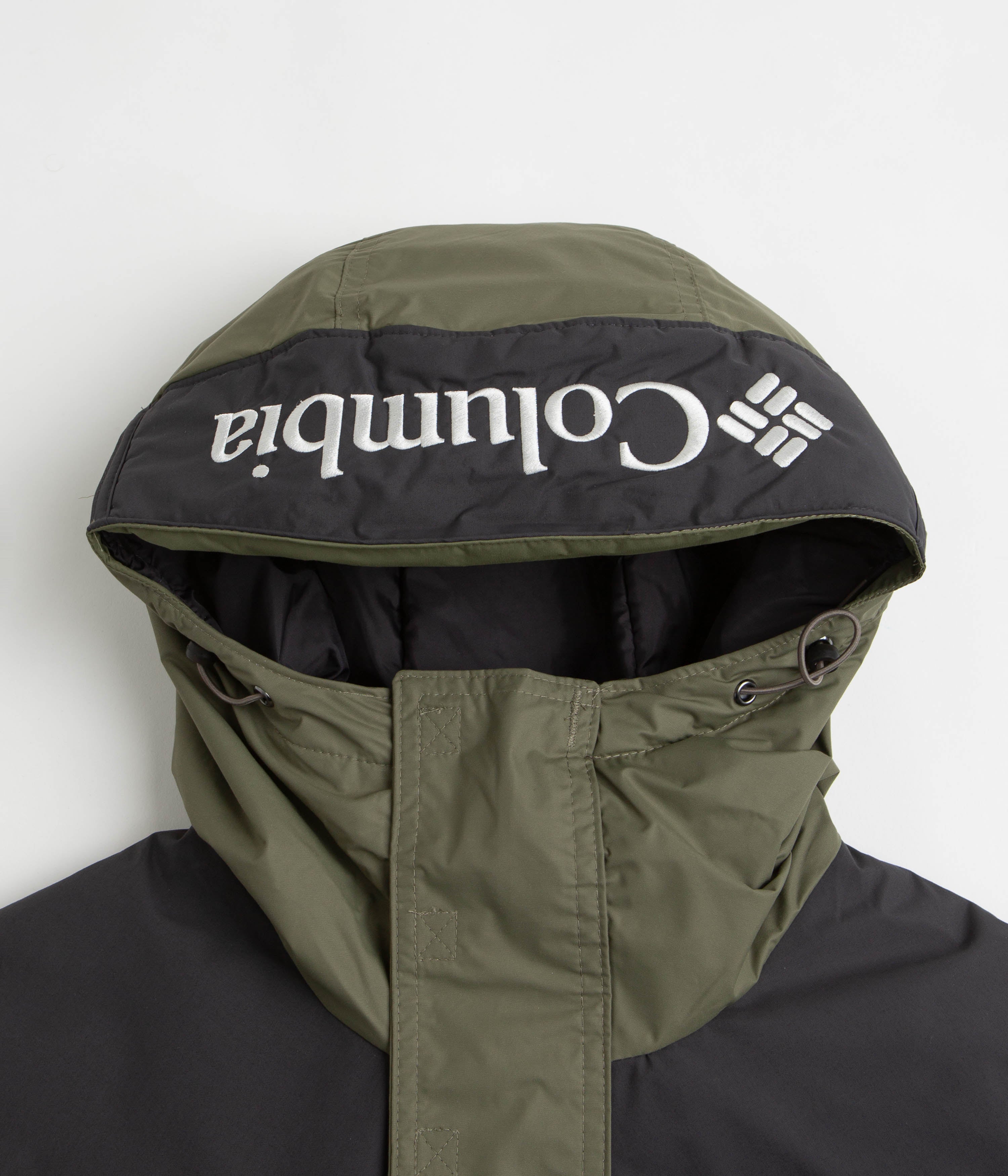 Columbia Challenger Pullover Jacket - Stone Green / Shark | Flatspot