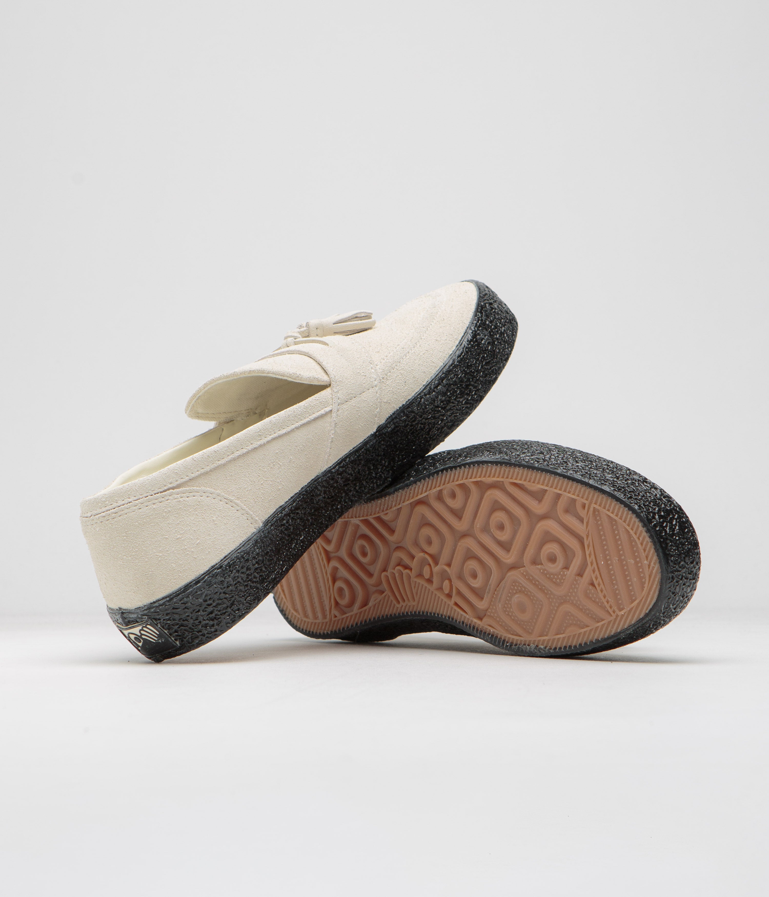 Last Resort AB VM005 Loafer Shoes - Cream / Black | flatspot