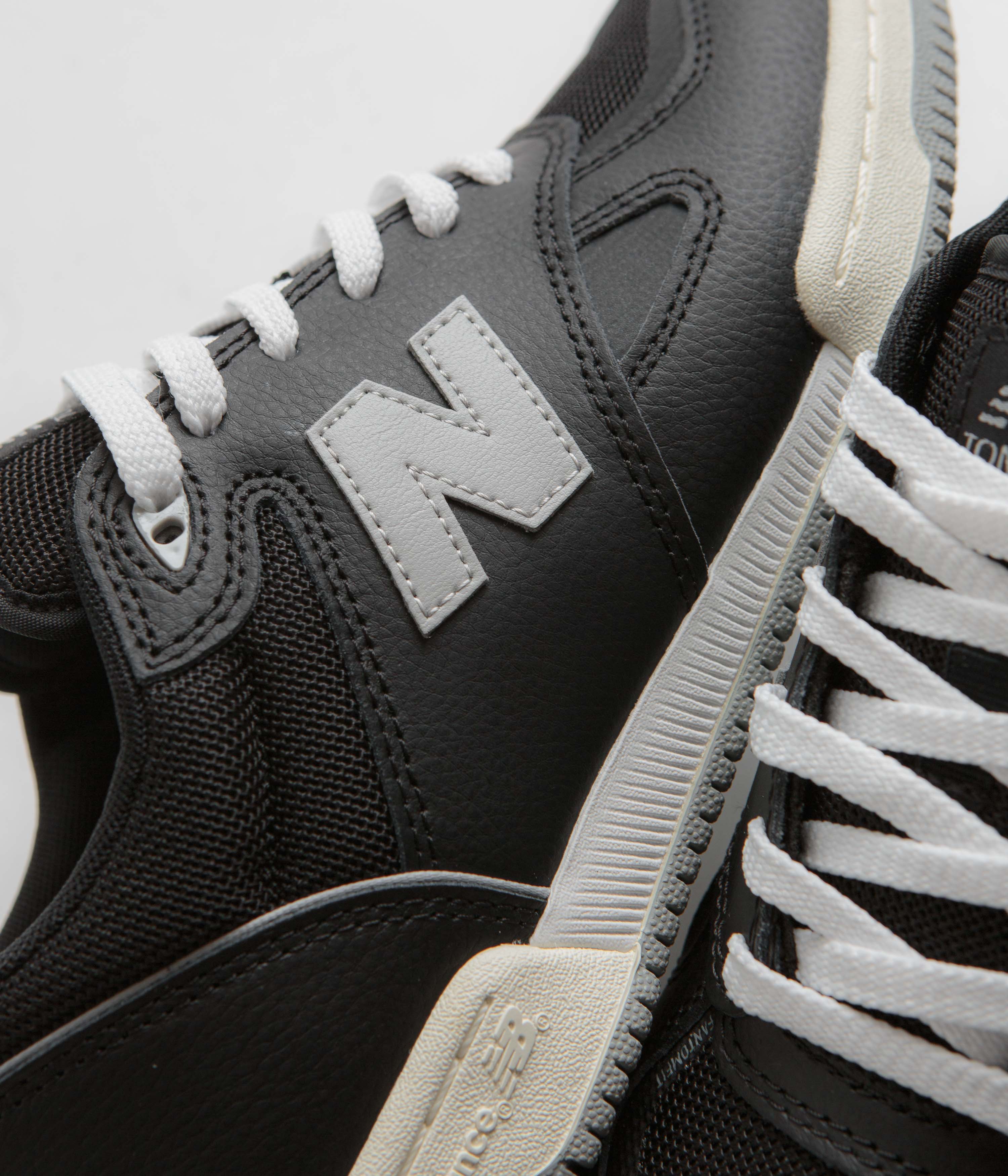 New Balance Numeric 600 Tom Knox Shoes - Black / Grey | Flatspot