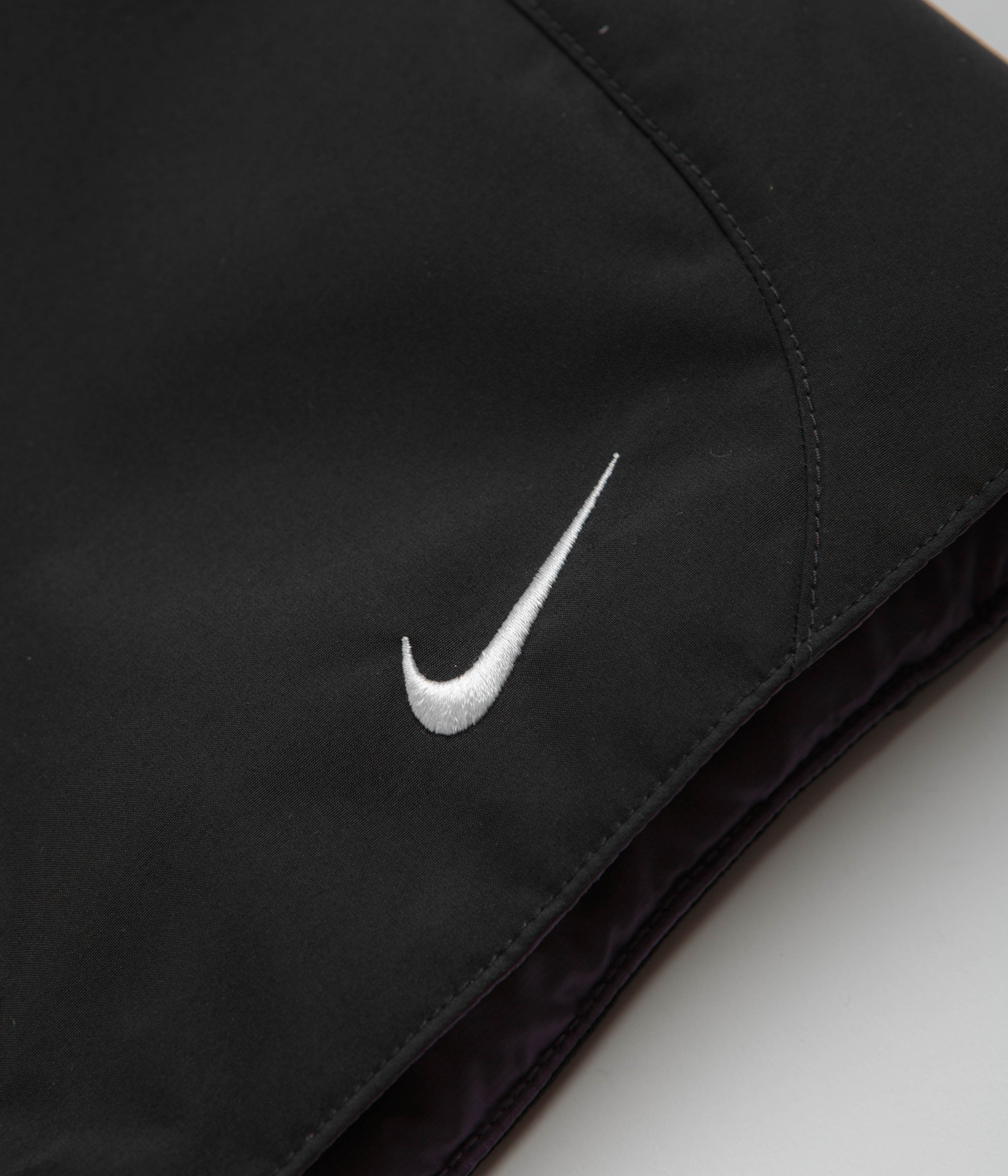 Nike ACG Skull Peak Reversible Vest - Black / Dark Raisin / Summit Whi ...