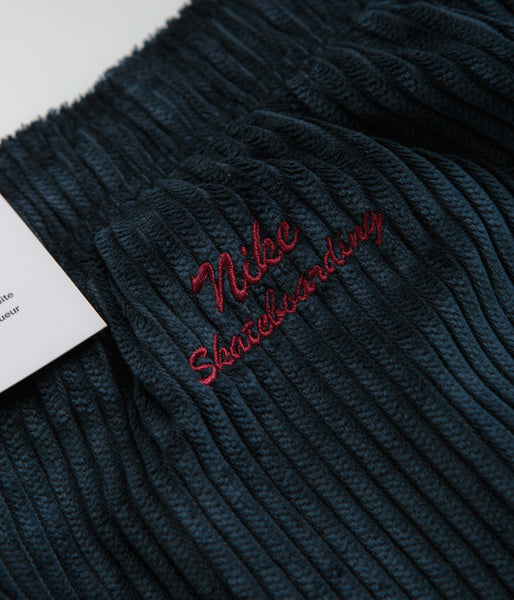 Nike SB Cord Pants - Armory Navy / Team Red | Flatspot