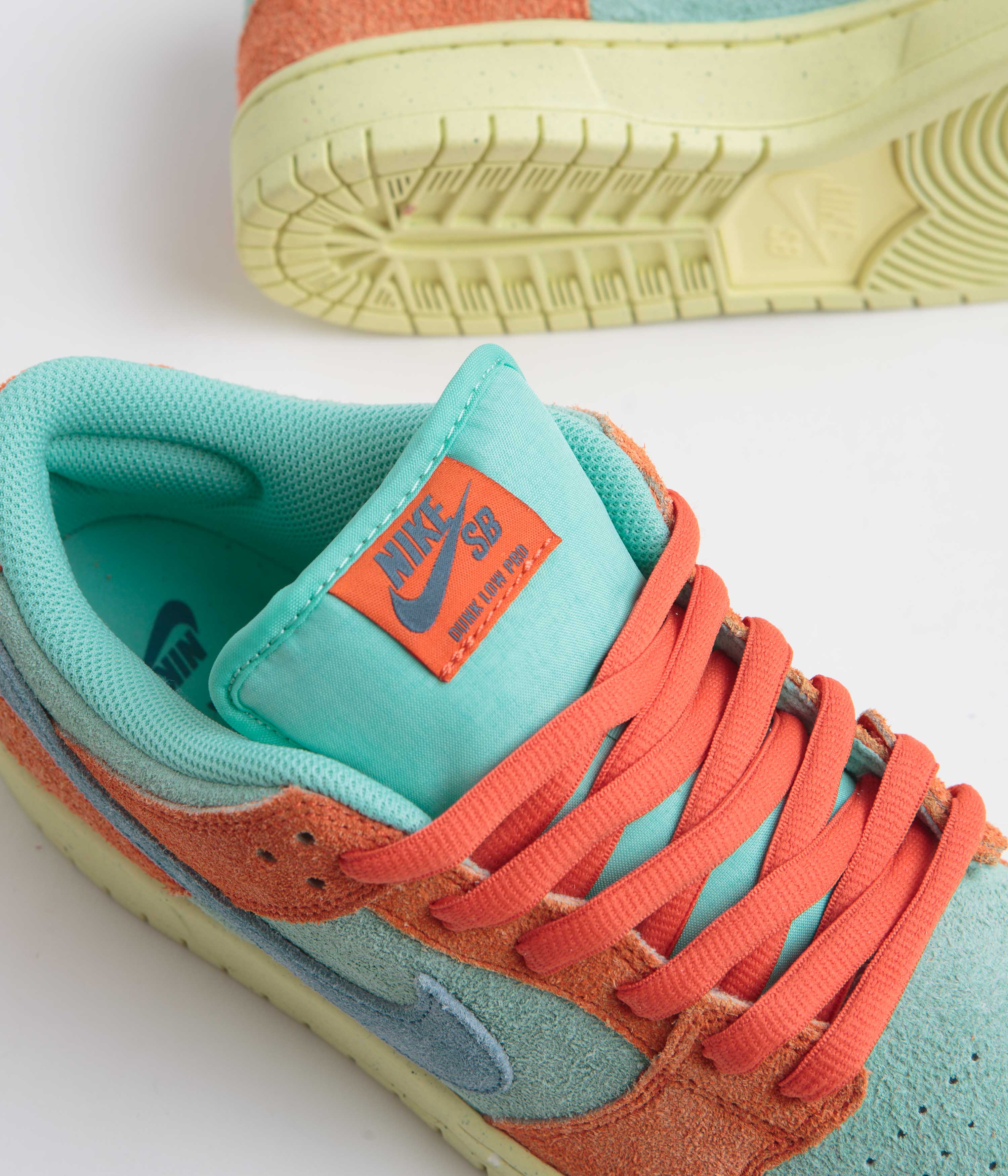 Nike SB Dunk Low Pro Premium Shoes - Orange / Noise Aqua - Emerald Ris | Flatspot