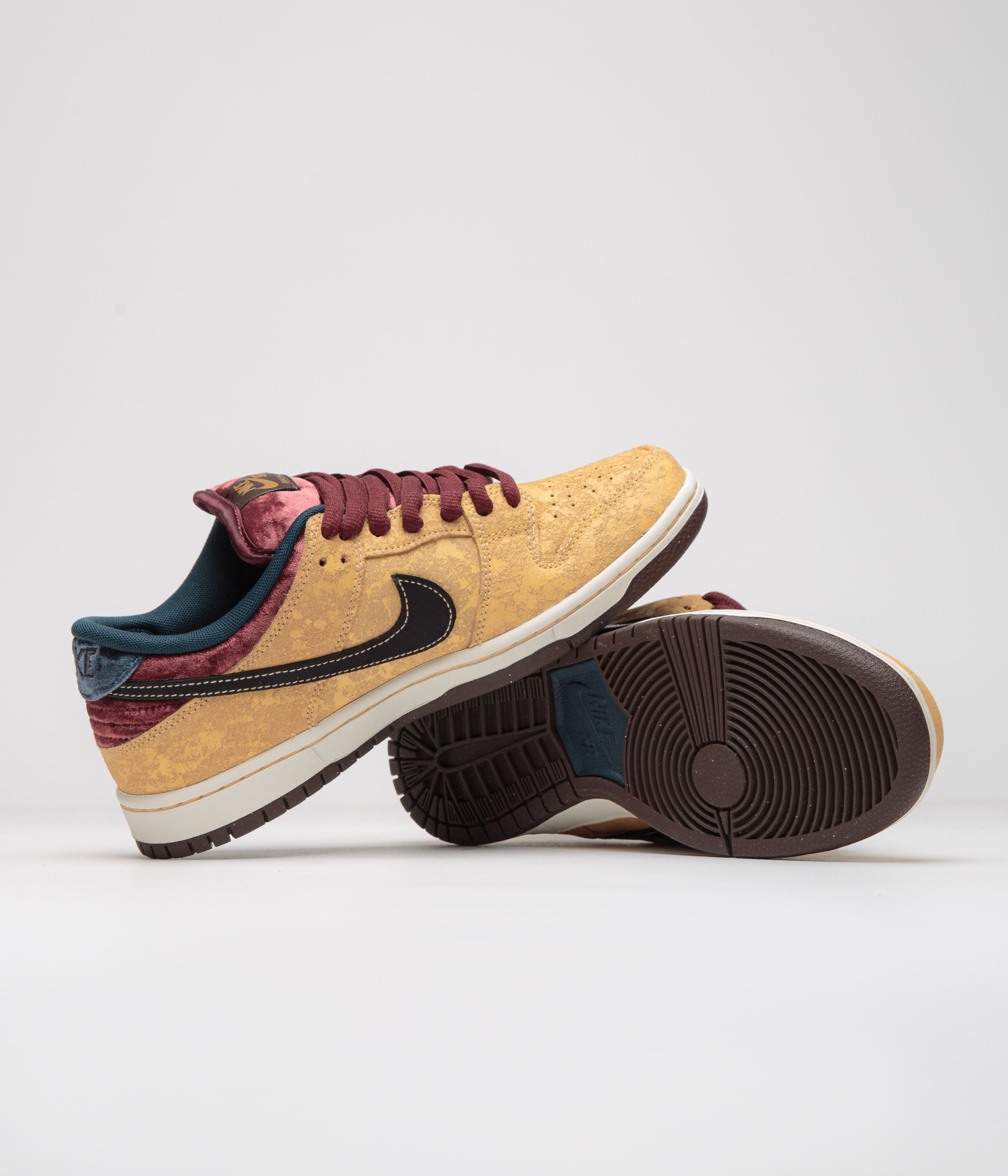 Nike SB Dunk Low Pro ‘City of Cinema’ Shoes - Celestial Gold / Black ...