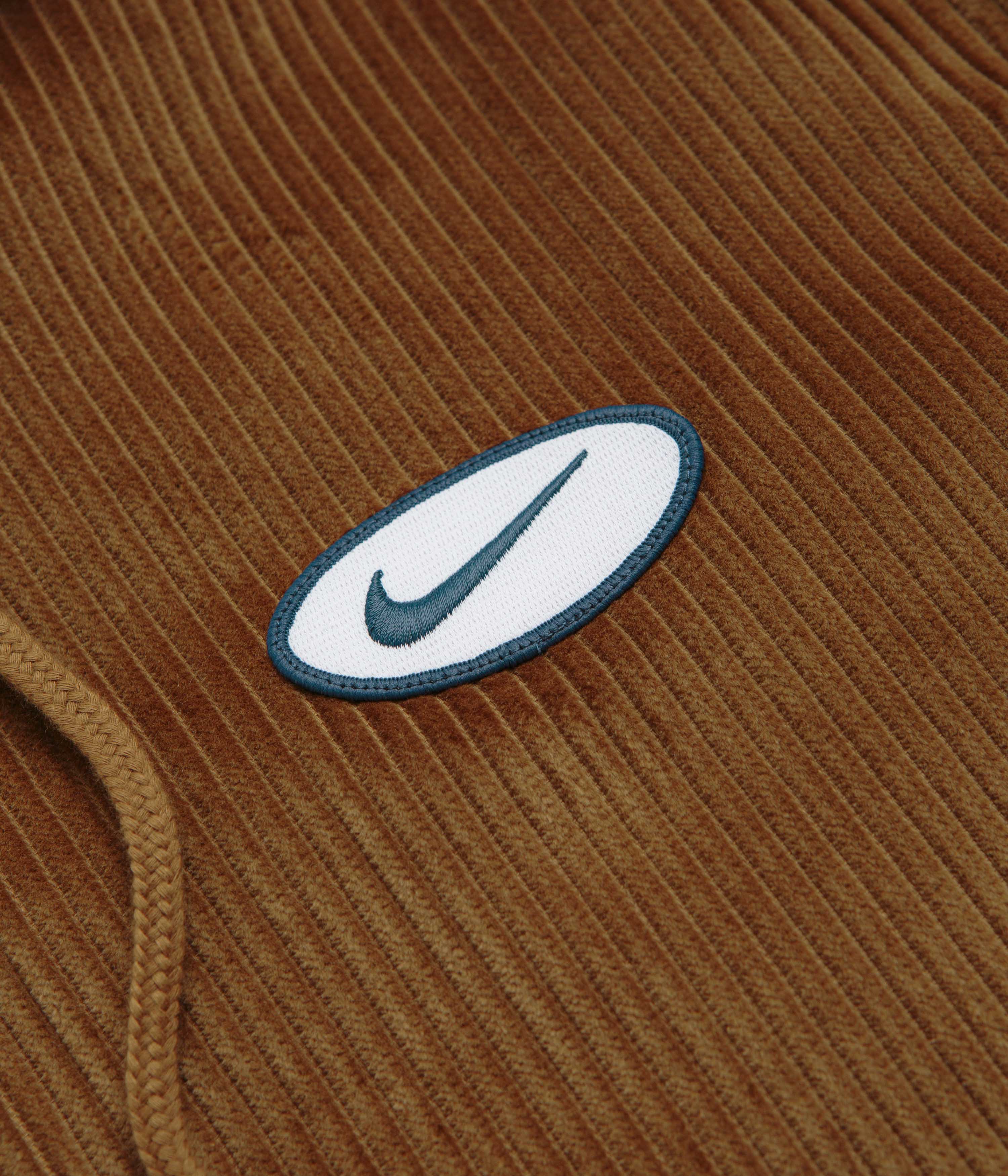 Nike SB Hooded Cord Jacket - Light British Tan / Armory Navy | flatspot