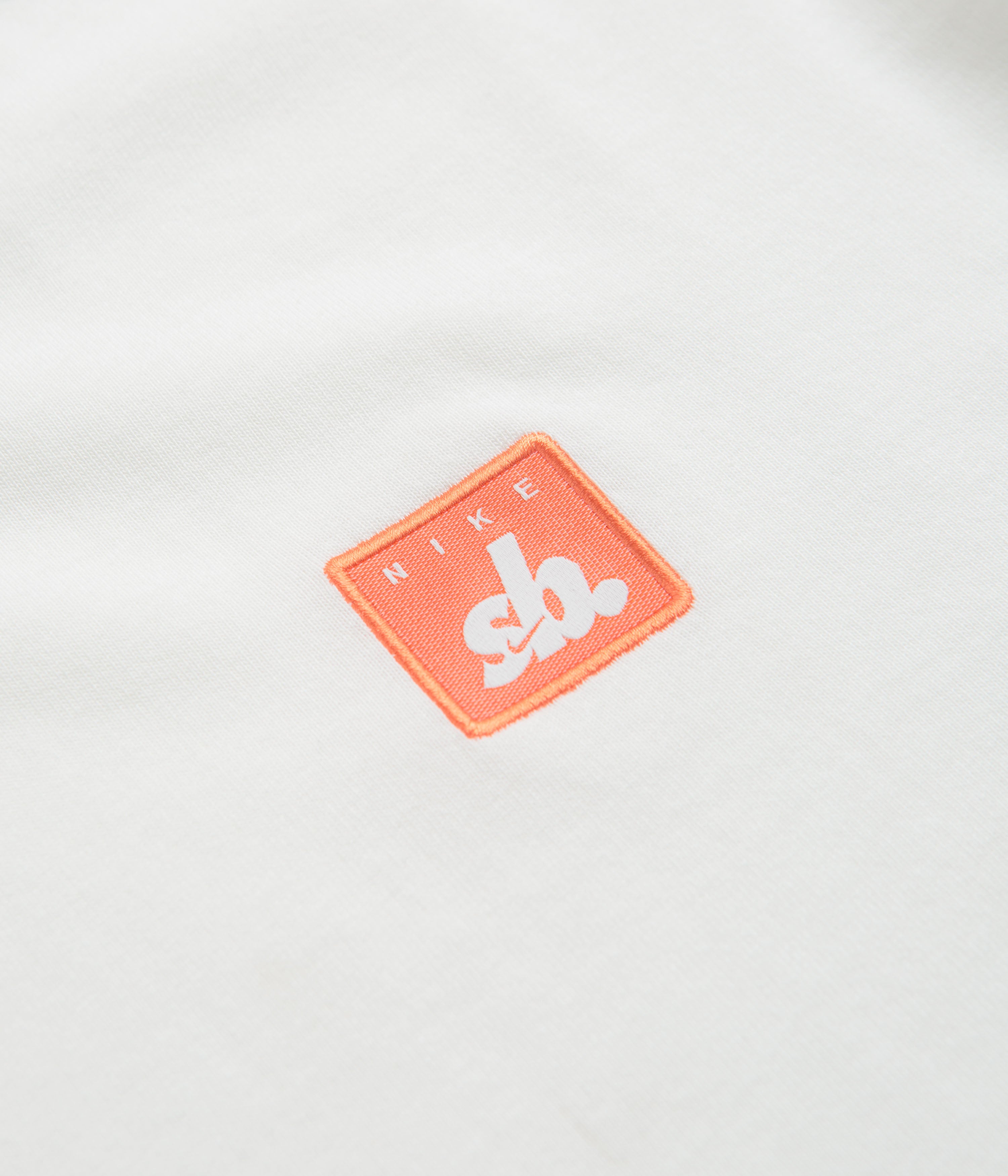 Nike SB Patch Logo T-Shirt - White | Flatspot