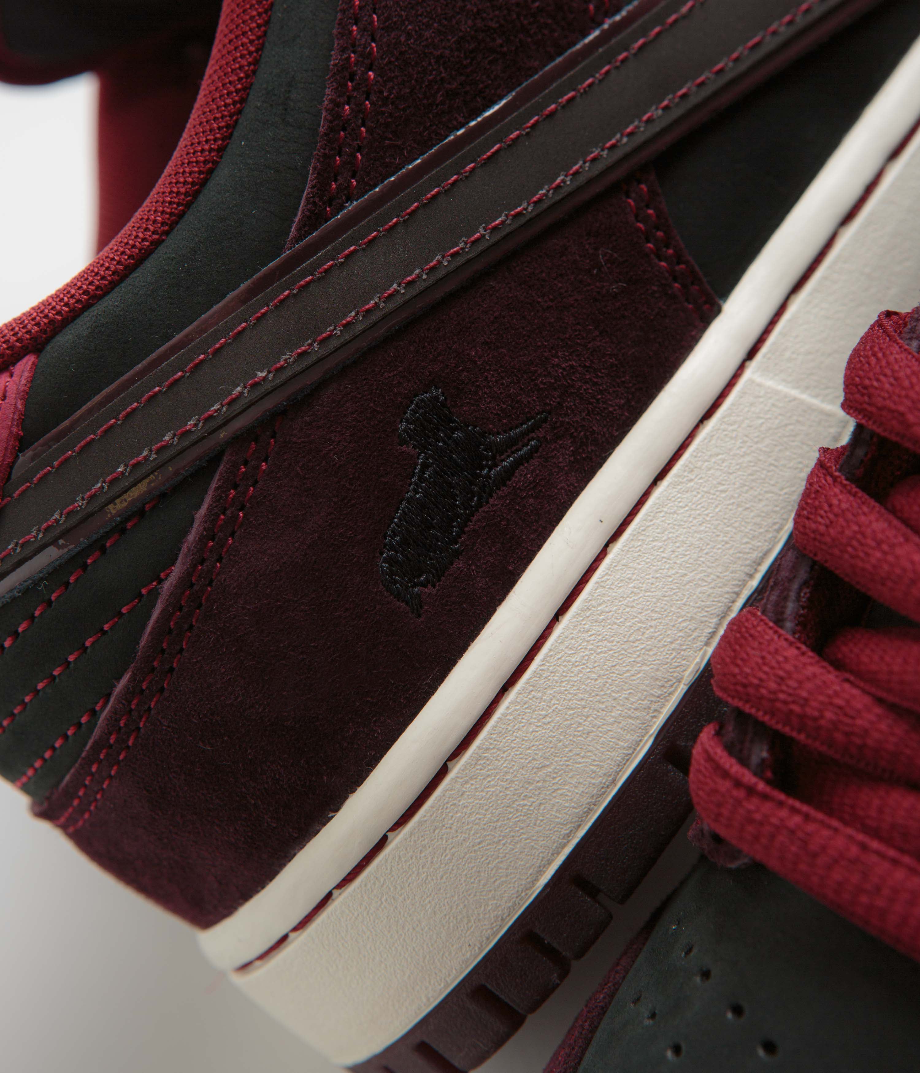 Nike SB x RIOT Skateshop Dunk Low Pro Shoes - Mahogany / Dark Beetroot ...