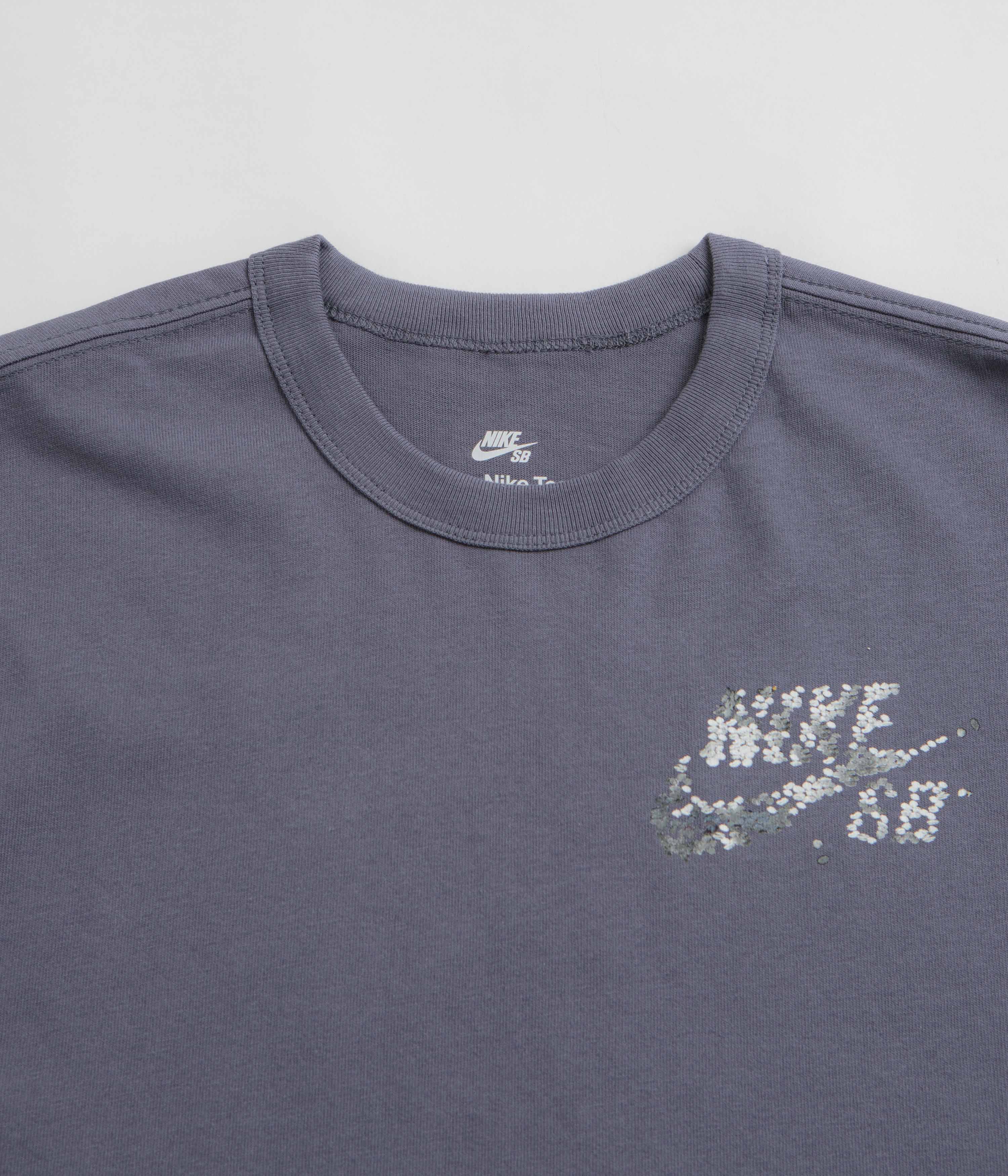 Nike SB Yuto T-Shirt - Light Carbon | Flatspot