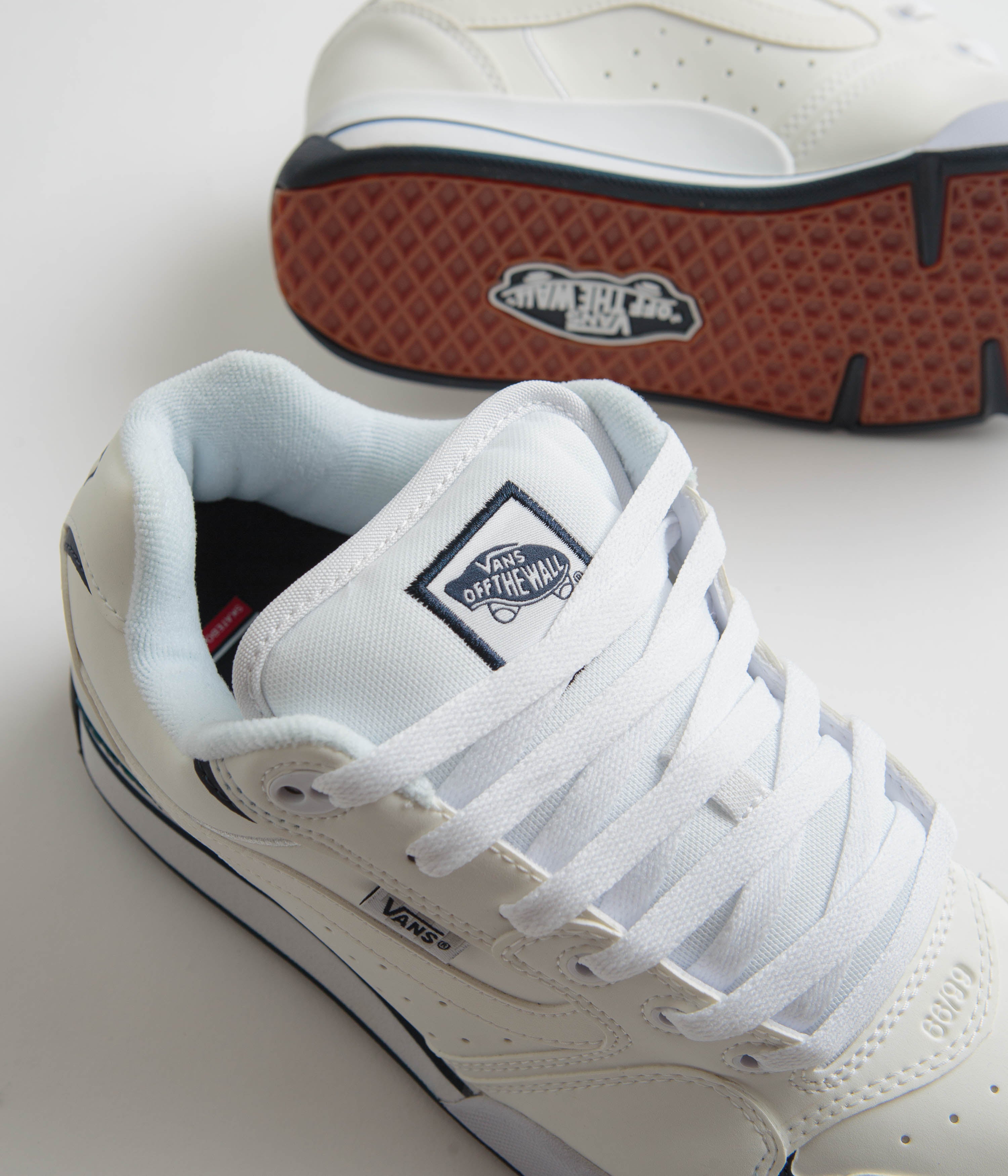 Vans Rowley XLT Shoes - White / Navy | Flatspot