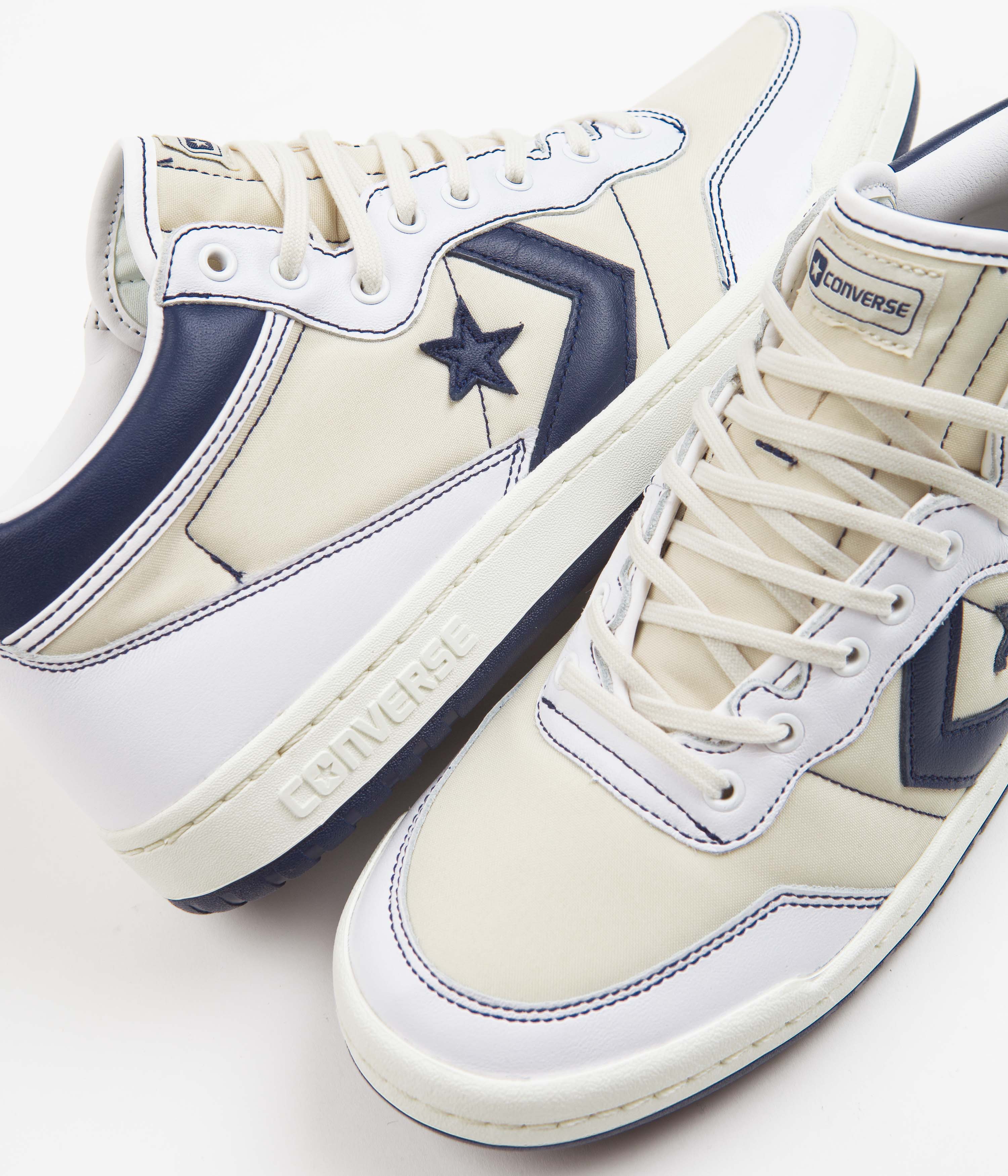 Converse Fastbreak Pro Sage Mid Shoes - White / Navy / Egret | Flatspot