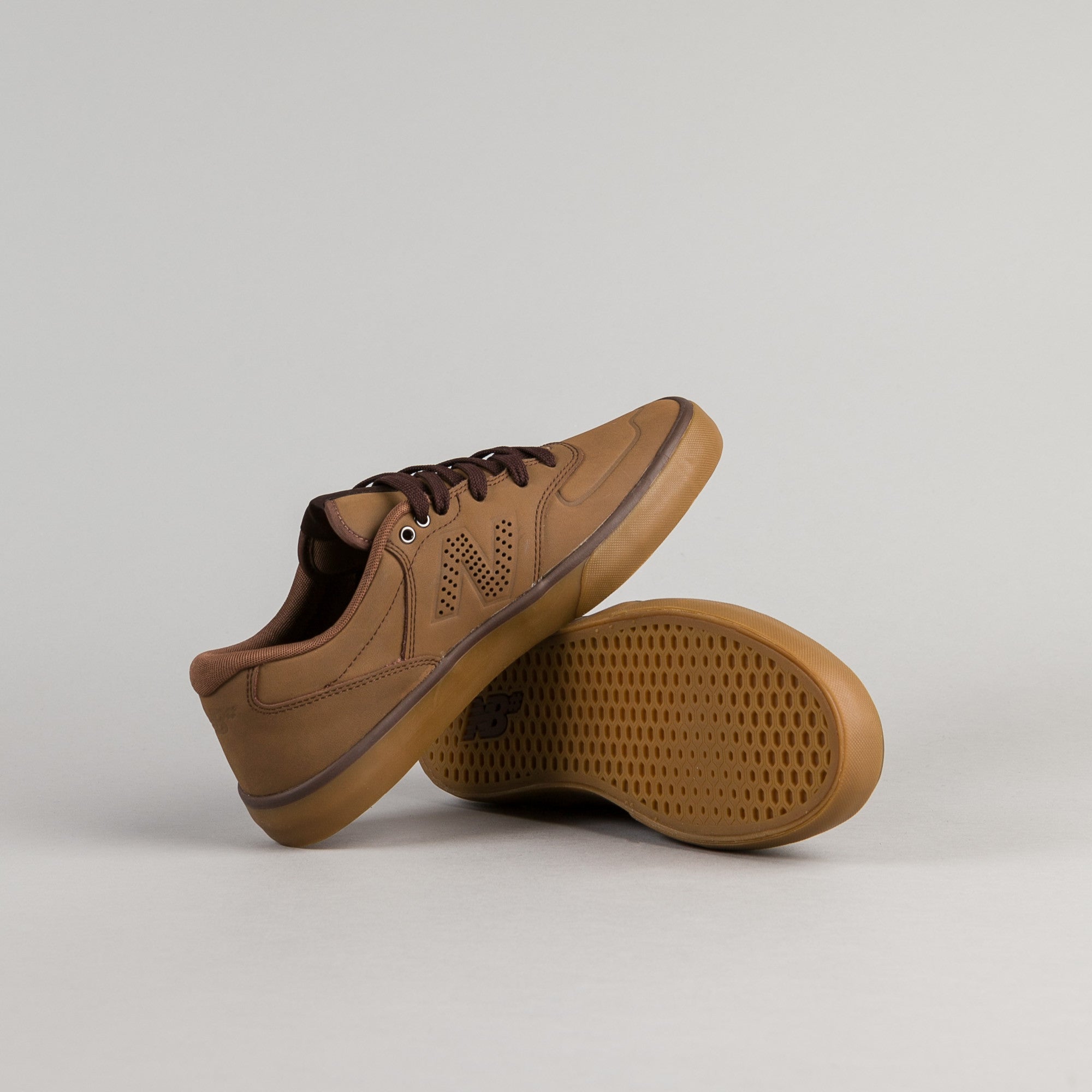 New Balance Numeric Arto 358 Shoes - Saddle Gum | Flatspot