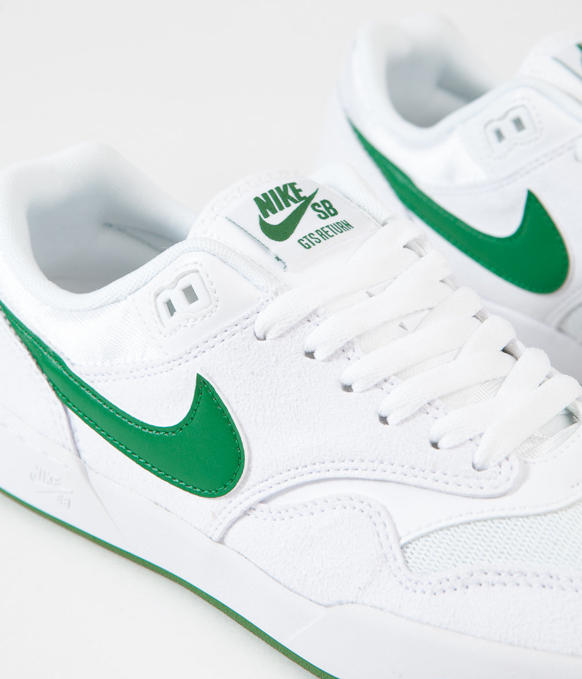 Nike SB GTS Return Shoes - White / Pine Green - White - White | Flatspot