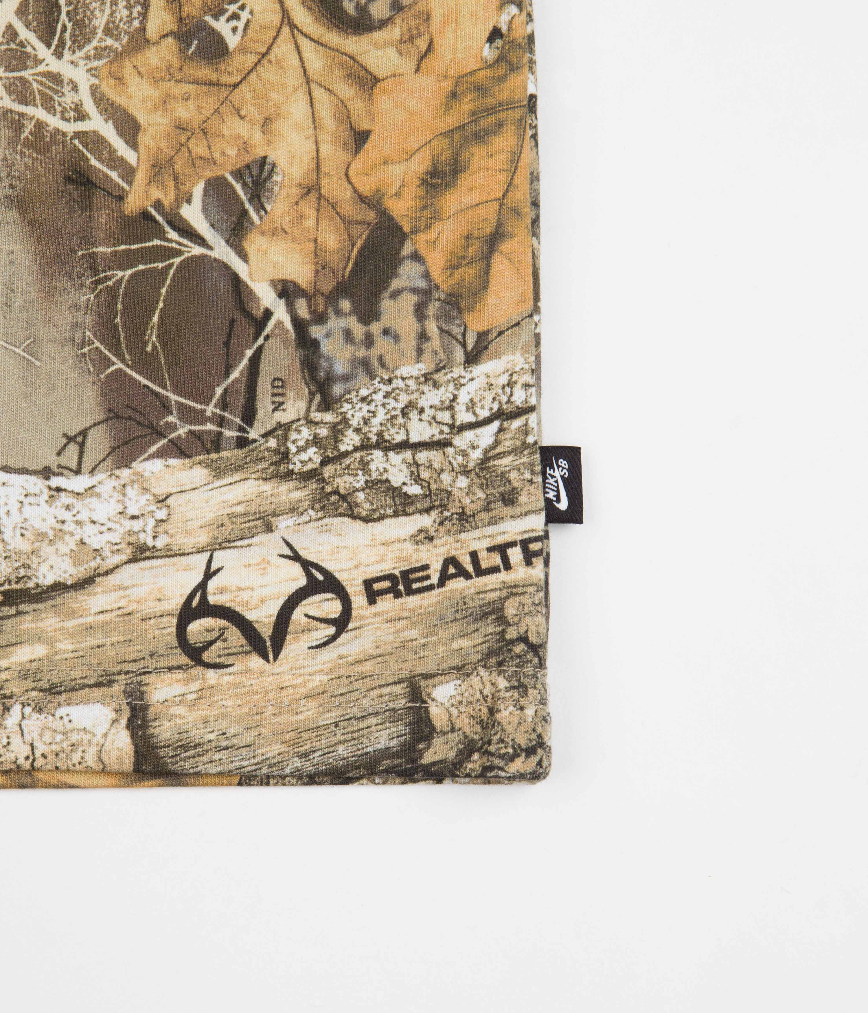 Nike SB Realtree T-Shirt - Khaki | Flatspot