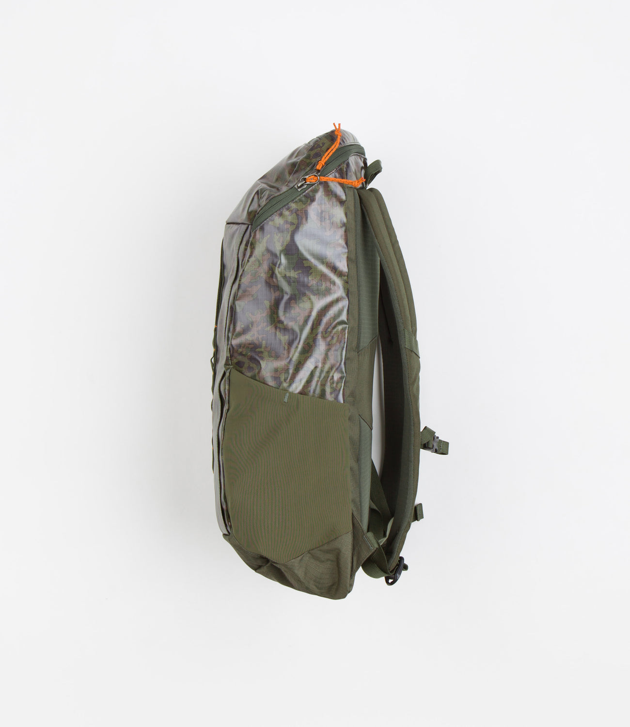 Patagonia Black Hole Backpack 25L - Lichen: Basin Green | Flatspot