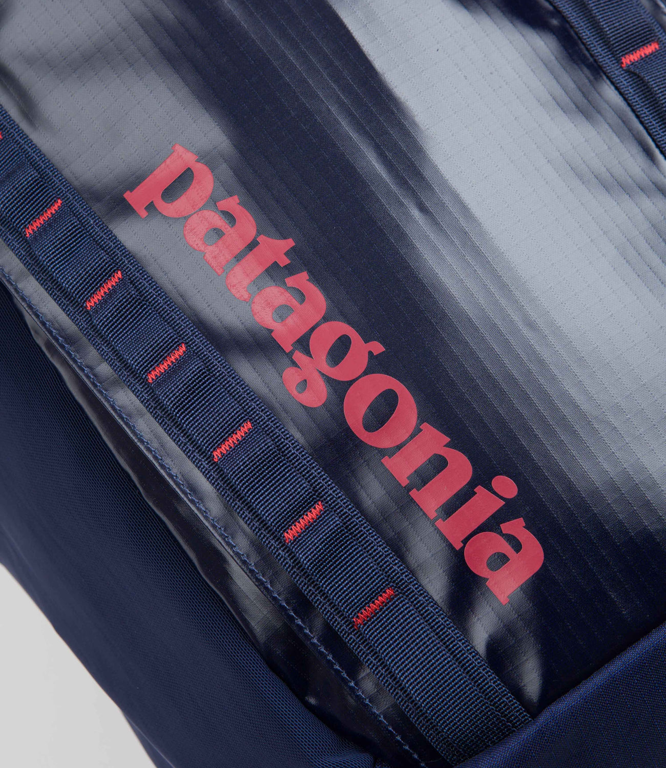 Patagonia Black Hole Backpack 32L - Classic Navy | Flatspot