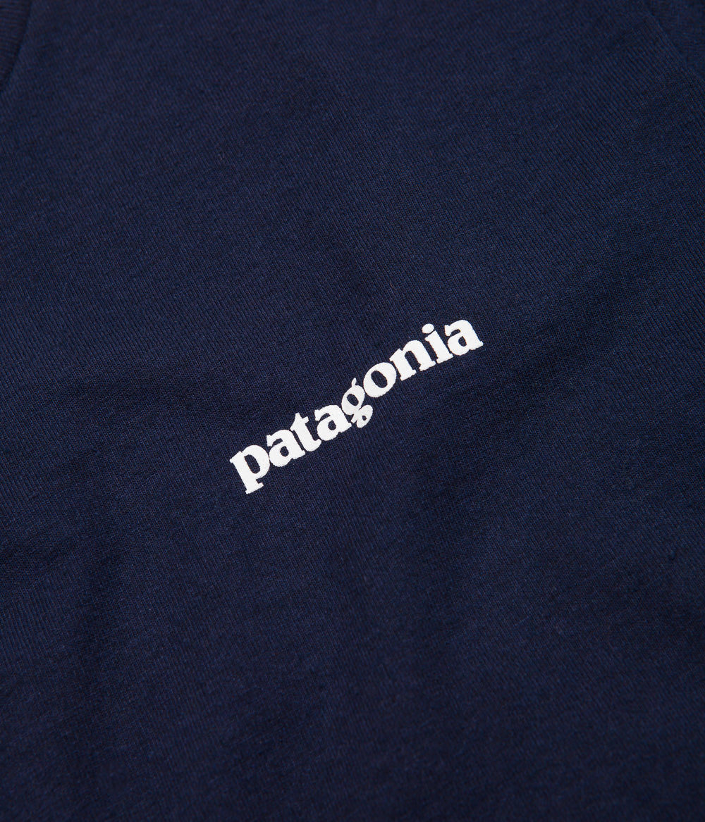Patagonia Fitz Roy Icon Responsibili-Tee T-Shirt - New Navy | Flatspot